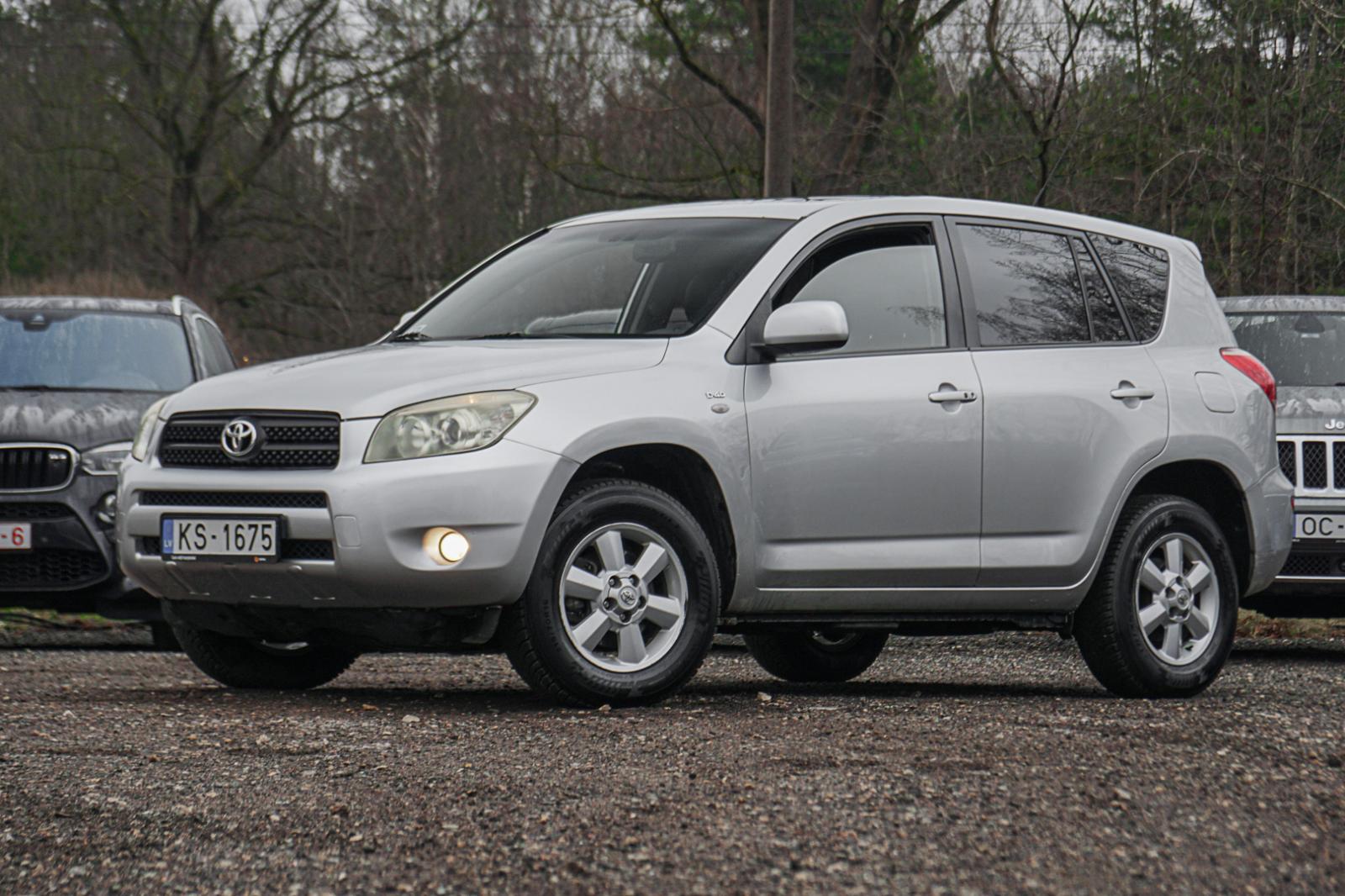Pārdod Toyota RAV 4 - 2007 gada - Mūsu auto - rockcars.lv