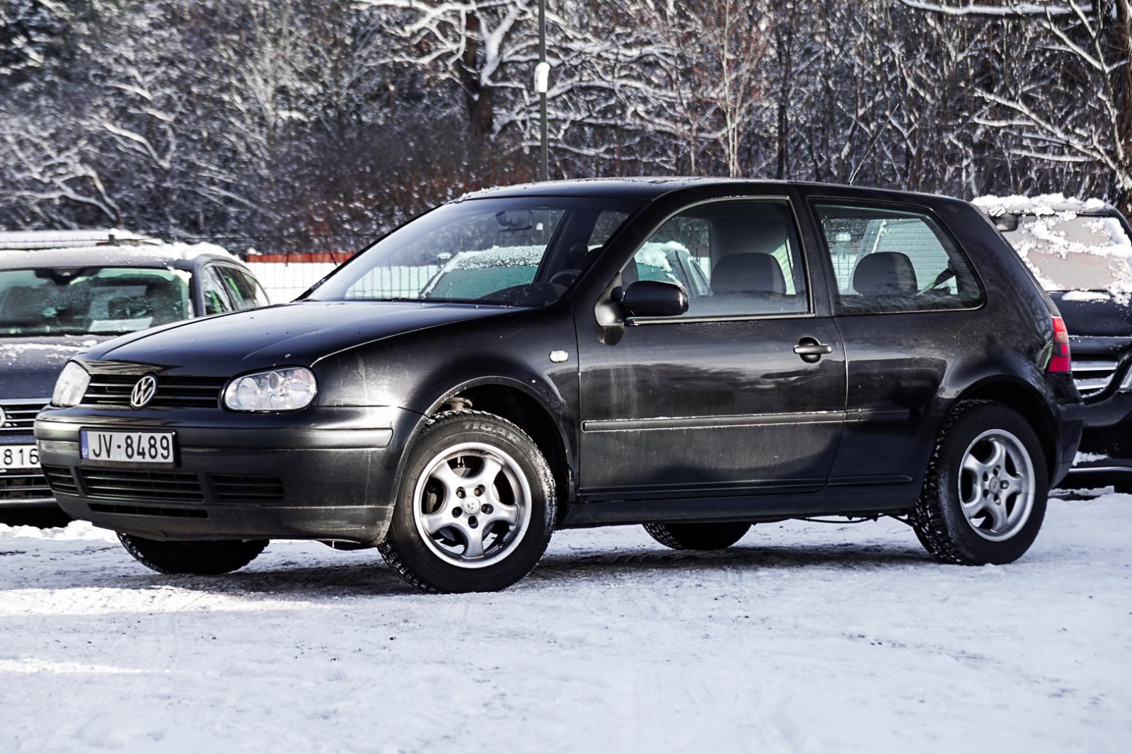Pārdod Volkswagen Golf 4 - 1998 gada - Mūsu auto - rockcars.lv
