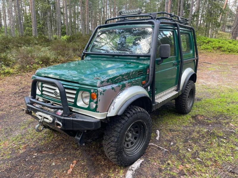 Pārdod Suzuki Samurai - 2004 gada - Mūsu auto - rockcars.lv